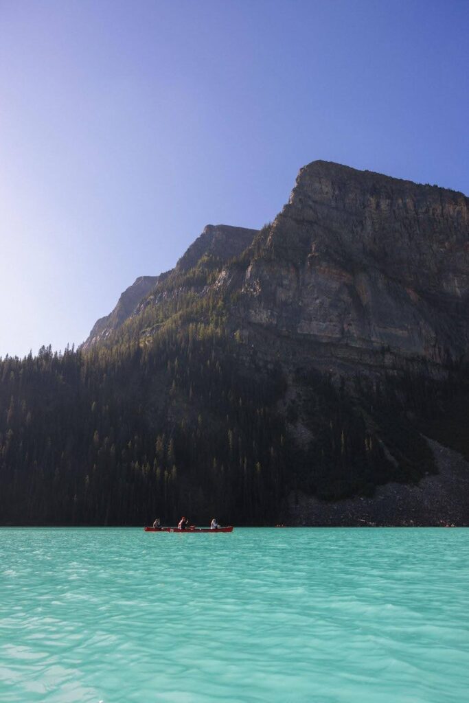 The Ultimate Guide for Your Lake Louise Canoe Trip | Moraine Lake Bus ...